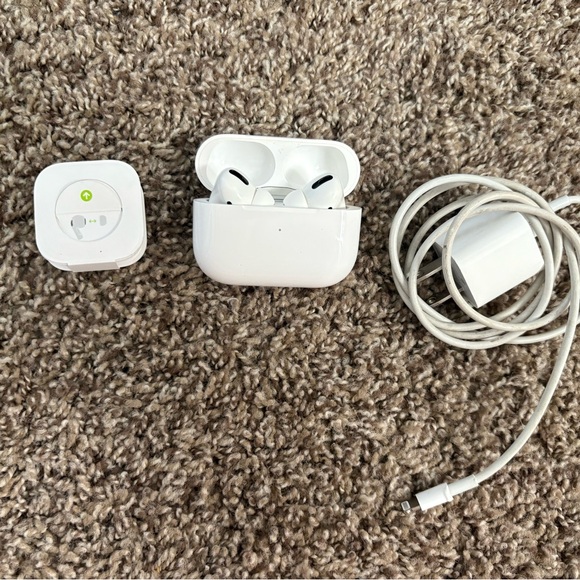 Apple | Headphones | Apple Airpods Pro Model A284 With Charging Case ...